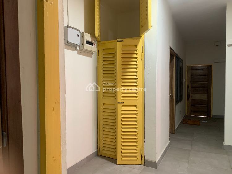 For Rent: Modern Two Bedroom Apartment Available, Community 3, Tema ...