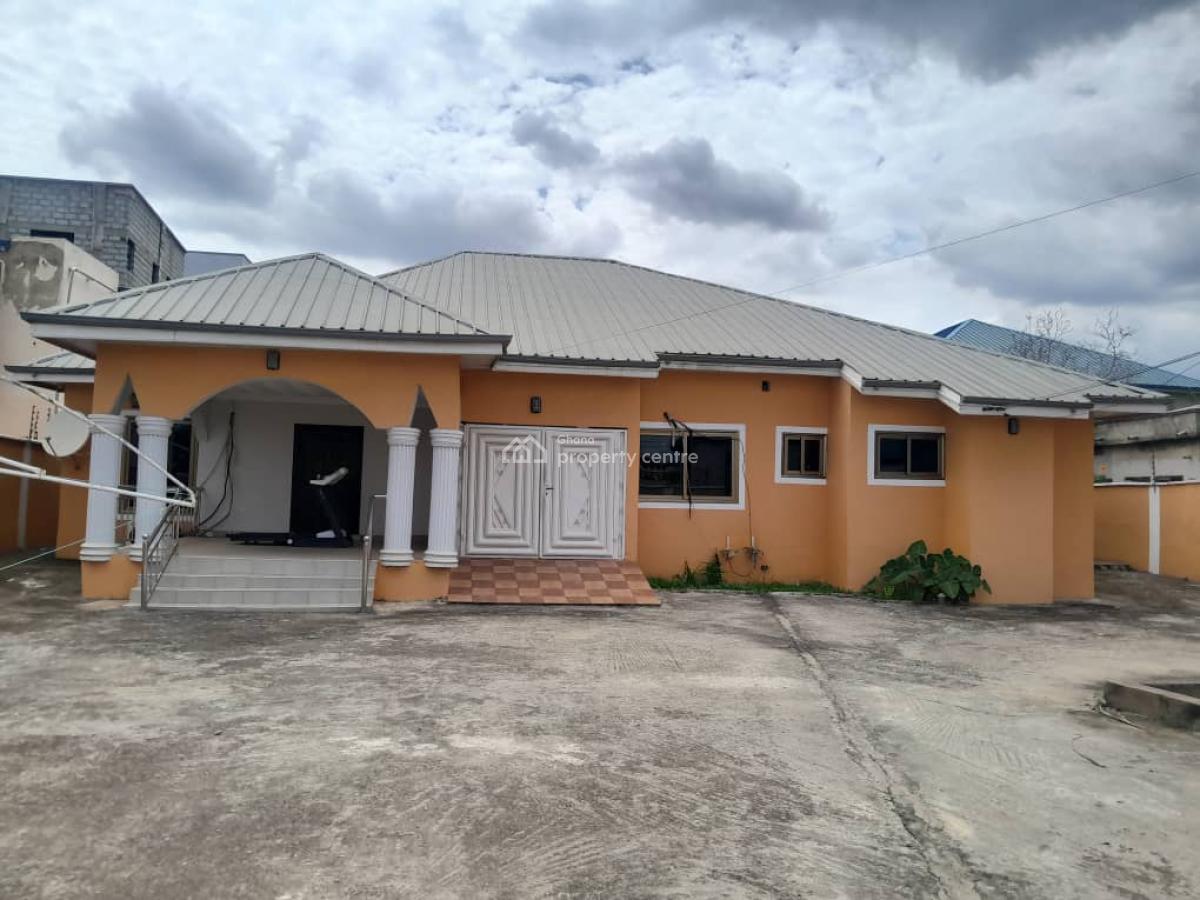For Sale: 5 Bedrooms House Located At Lakeside Estate Botwe The Police ...